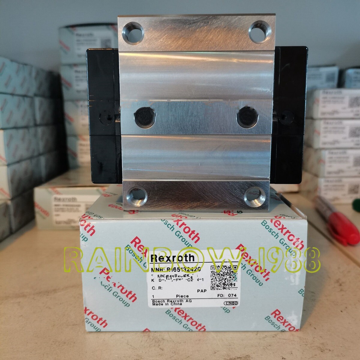 ONE NEW REXROTH Slider Block R165132420 | eBay