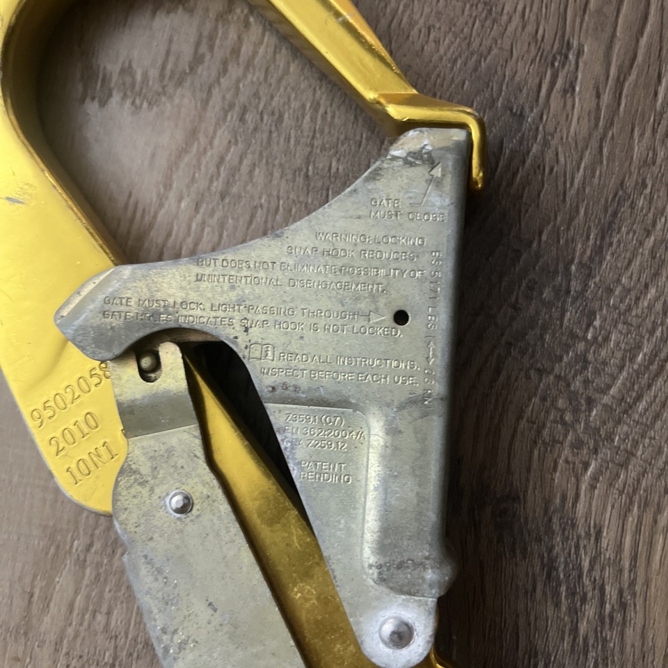 Sala & Capital Safety Harness Hook 9502058 Gate Strength 3600lbs | eBay