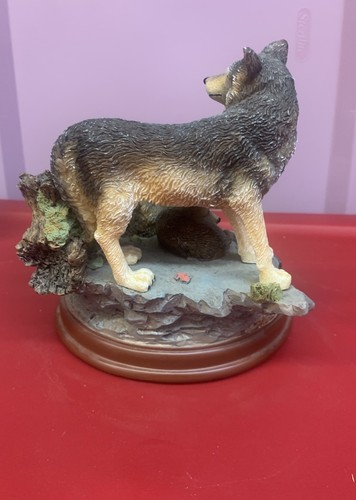 Bradford Exchange Protectors Of The Pack Wolf Sculpture Autumn Serenity ...