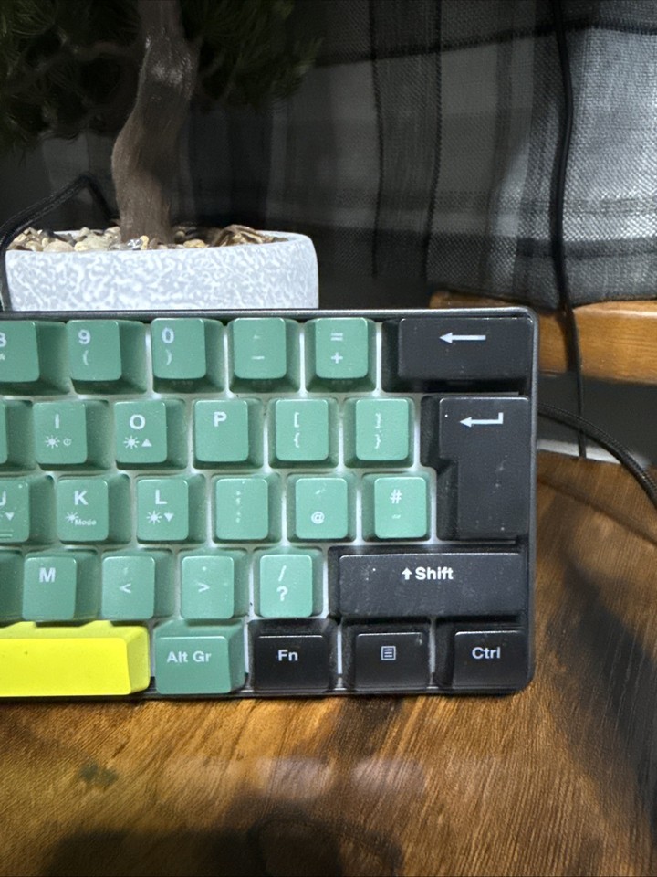 ZIYOU LANG K61 60% UK Layout Gaming Keyboard, Compact RGB Backlit STK61 ...