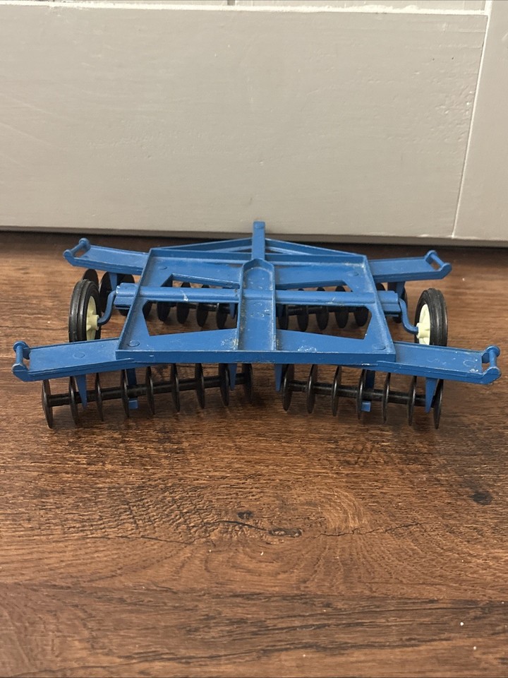 Vintage 1970's FORD 4000 TRACTOR SPLIT GRILL VERSION DIE CAST METAL ...