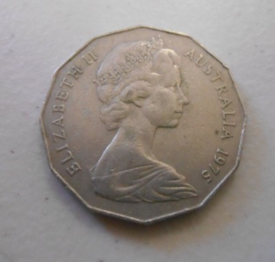 1975 50 cent 50c coin " COAT of ARMS STANDARD Design " SCARCE COIN ...