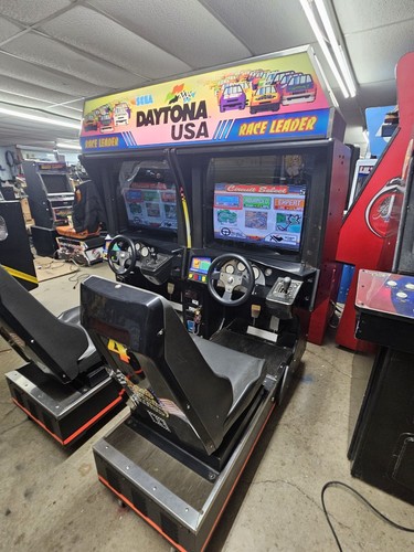 Sega Daytona USA Dual Racing Arcade Game!! Rare and in Great Condition ...