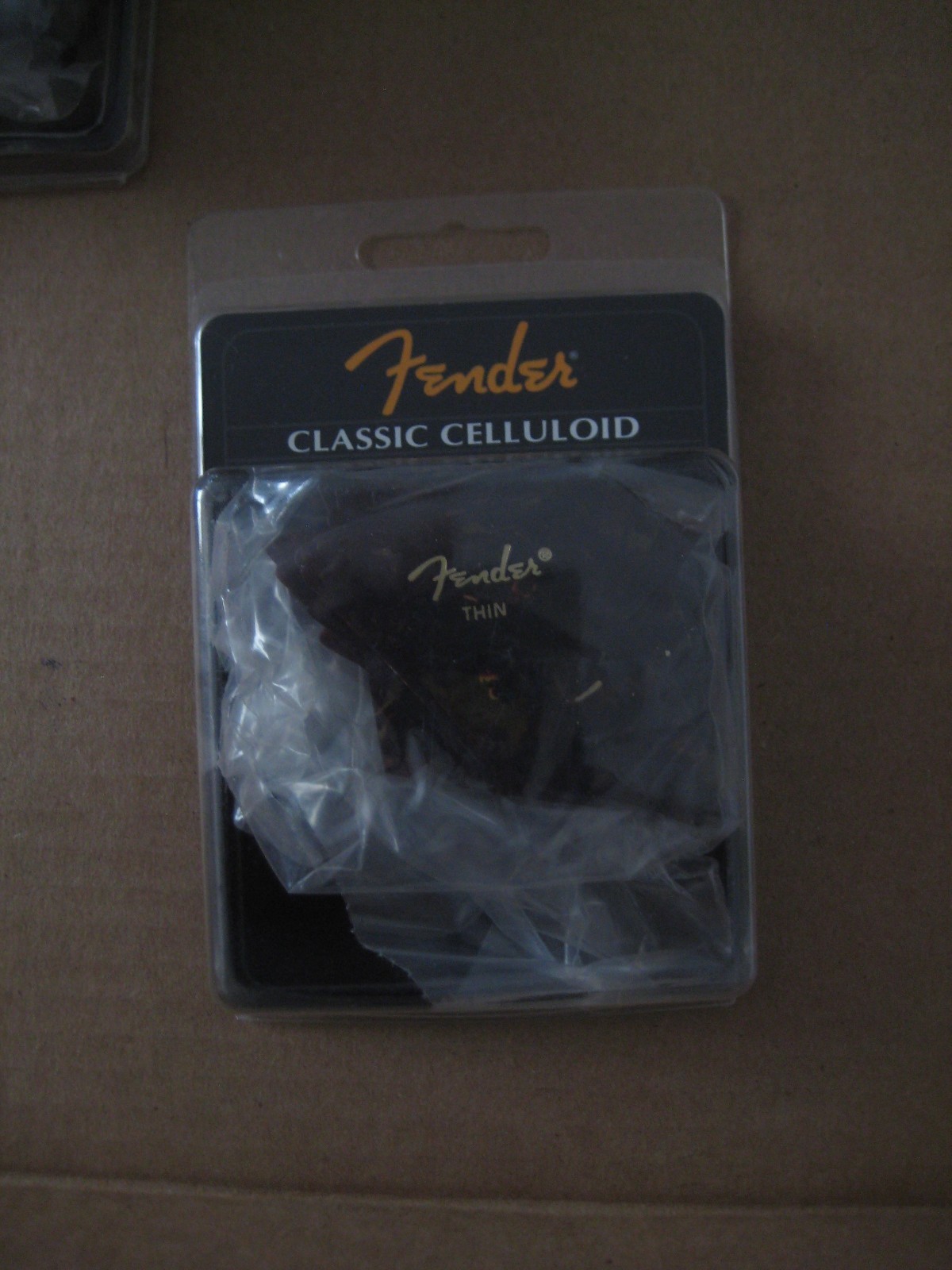 Fender 355 Shape Thin Classic Celluloid Guitar Pick Lot 72 Picks NISP 1 ...