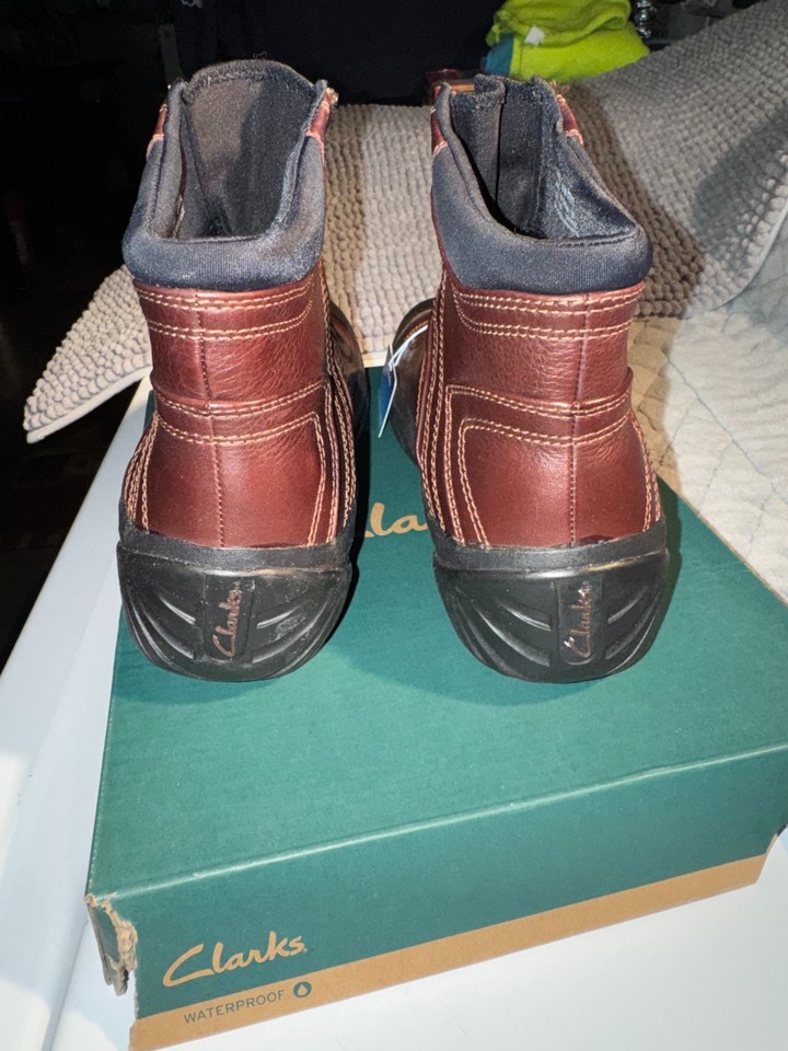 Clarks Muckers Waterproof Boots Men's 8 M Brown Leather Front Zip. New ...
