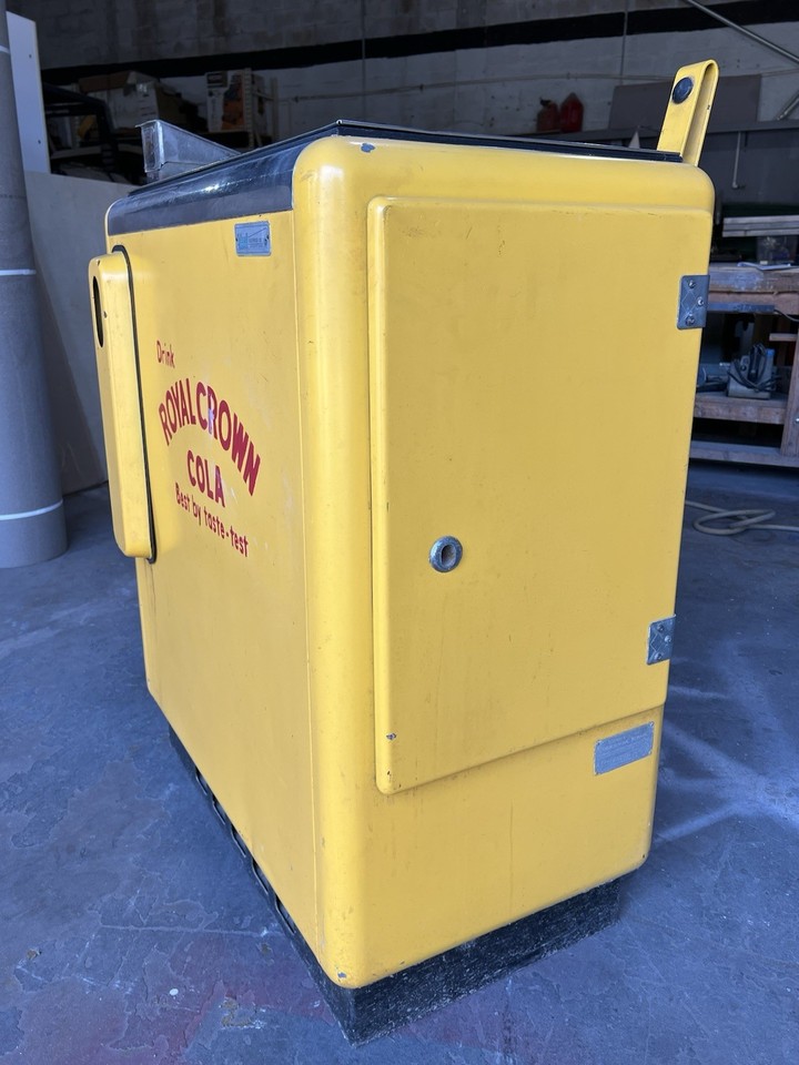 VINTAGE IDEAL 55 SLIDER RC COLA COOLER Vending | eBay