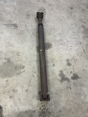 2004 Ford Excursion Rear Drive Shaft. Flange To Flange Is 53-3/8”. 100k ...