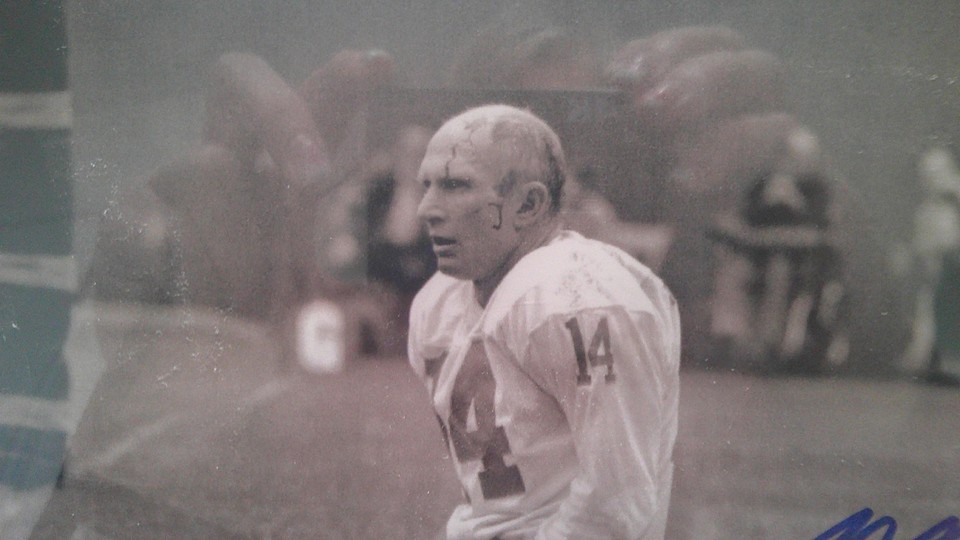 YA TITTLE signed/autographed NEW YORK GIANTS NFL 8x10 B&W photo w/HOF ...
