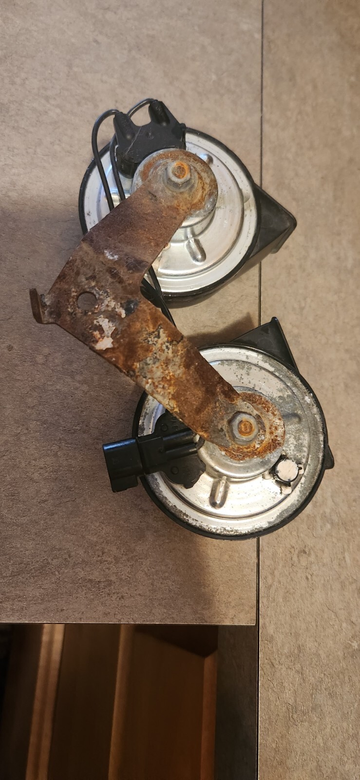 GM Chevrolet Horn Assembly With Bracket 7042-AM80SX 007042 Genuine OEM ...