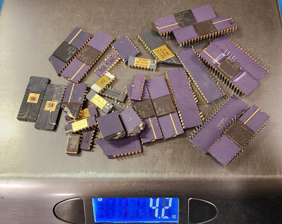 1LB 0.8OZ Vintage Gold Ceramic IC Chips For Gold / Precious Metal Scrap ...