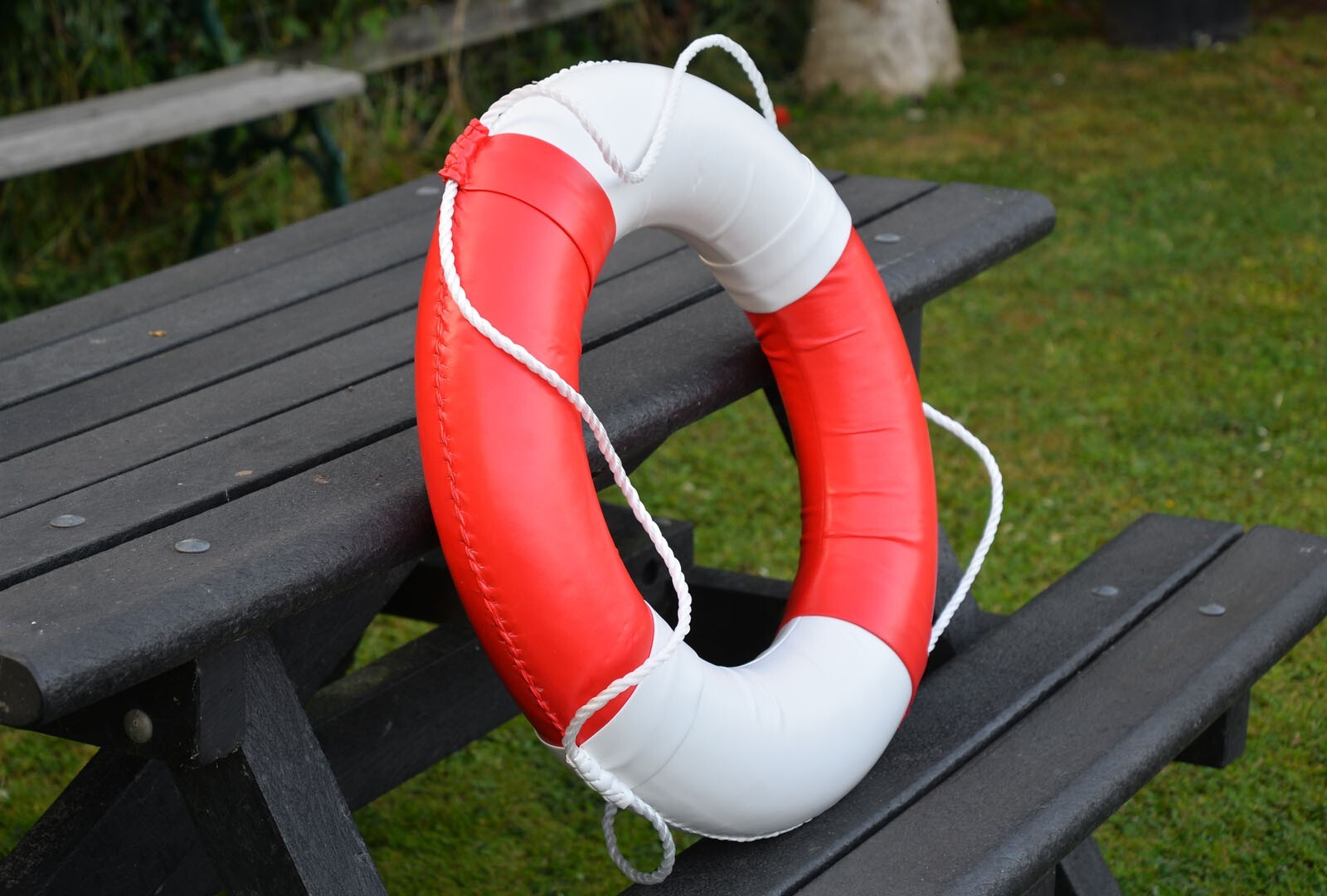 pair of new red and white life rings lifebuoys ring - 60 cm - PU ...
