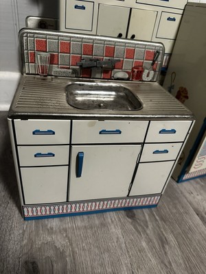 Wolverine Tin Litho Hutch Kitchen Set with Play Dishes Vintage Fridge ...