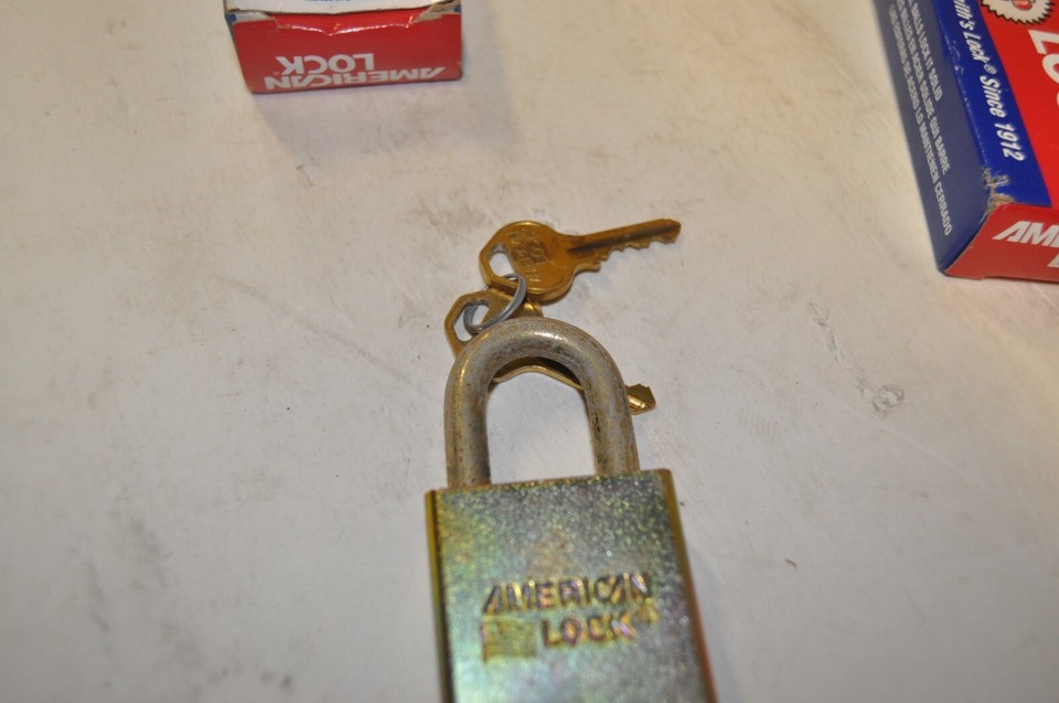 American Lock Company Series 5200 Padlock W/Two Keys 2 EACH MILITARY ...