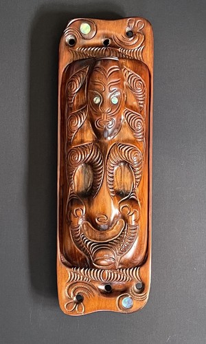 HAND-CARVED MAORI TIKI TREASURE BOX (WAKA-HUIA) KAURI WOOD W/PAUA ...