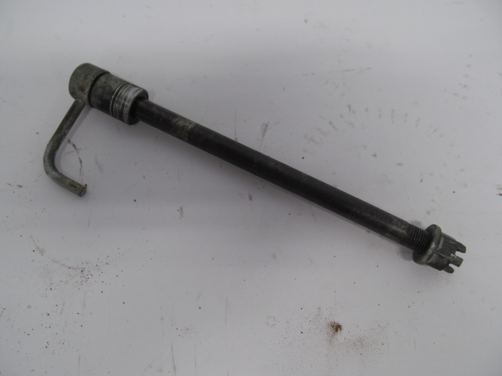 1979 HONDA XR185 FRONT WHEEL AXLE | eBay