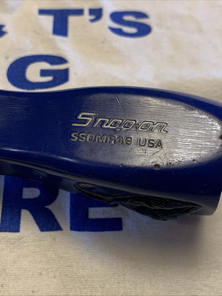 Snap-on Tools USA 8-3/4" Ratcheting Standard Screwdriver (Blue) W/Bits ...