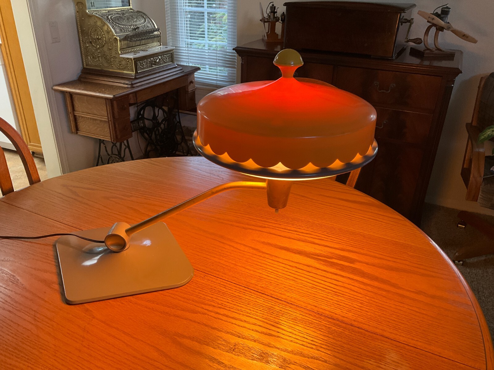 RARE Vintage MCM Mid Century DAZOR #2056 UFO Flying Saucer Atomic Desk ...