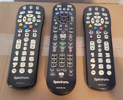( 3) Spectrum Remote Controls (1) UR5U-8780L-TWM CLIKR-5. ( 2) UR3-SR3S ...