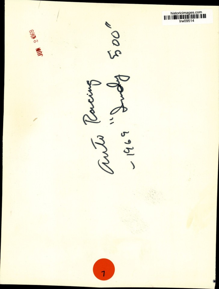 1969 Press Photo Lloyd Ruby leads the Indianapolis 500 auto race ...