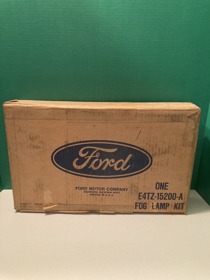 Ford NOS Fog Light Clear Lenses E4TZ-15200-A Fog Lamp Kit New In Box | eBay