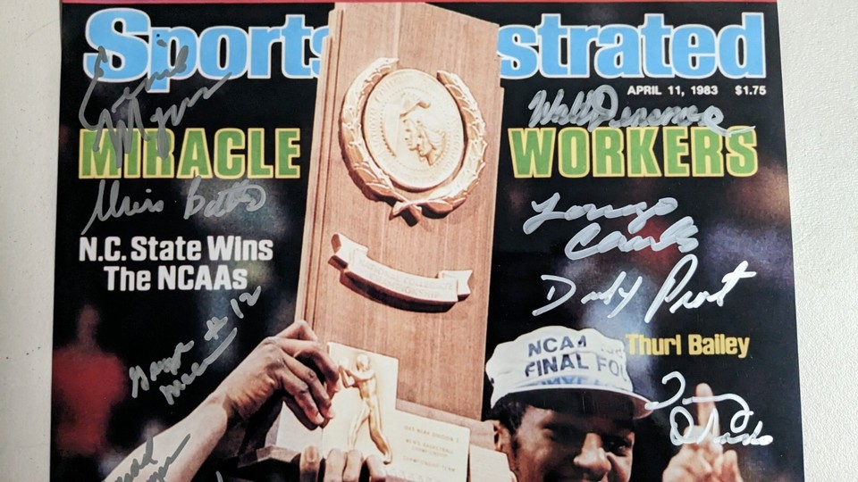 NC STATE WOLFPACK 1983 Basketball TEAM 12 Signed 11x14 Photo Lorenzo ...