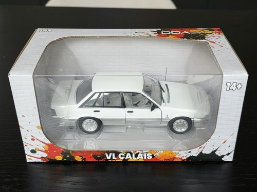 1/24 Scale Holden VL Calais Alpine White Diecast Vehicle. (VL COMMODORE ...