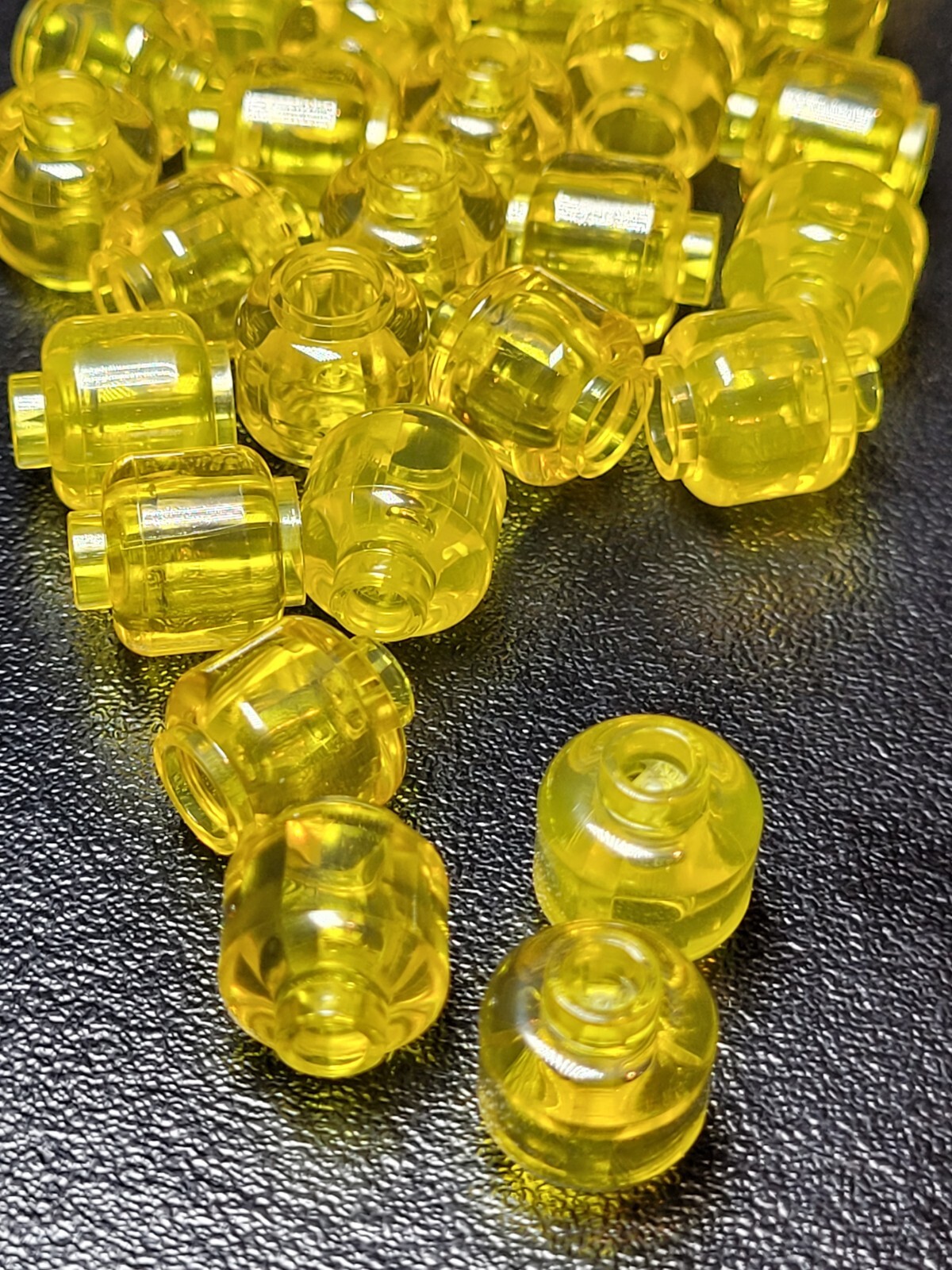 10 x NEW Lego Trans-Yellow Minifigure, Head (Plain) - Vented Stud (Part ...