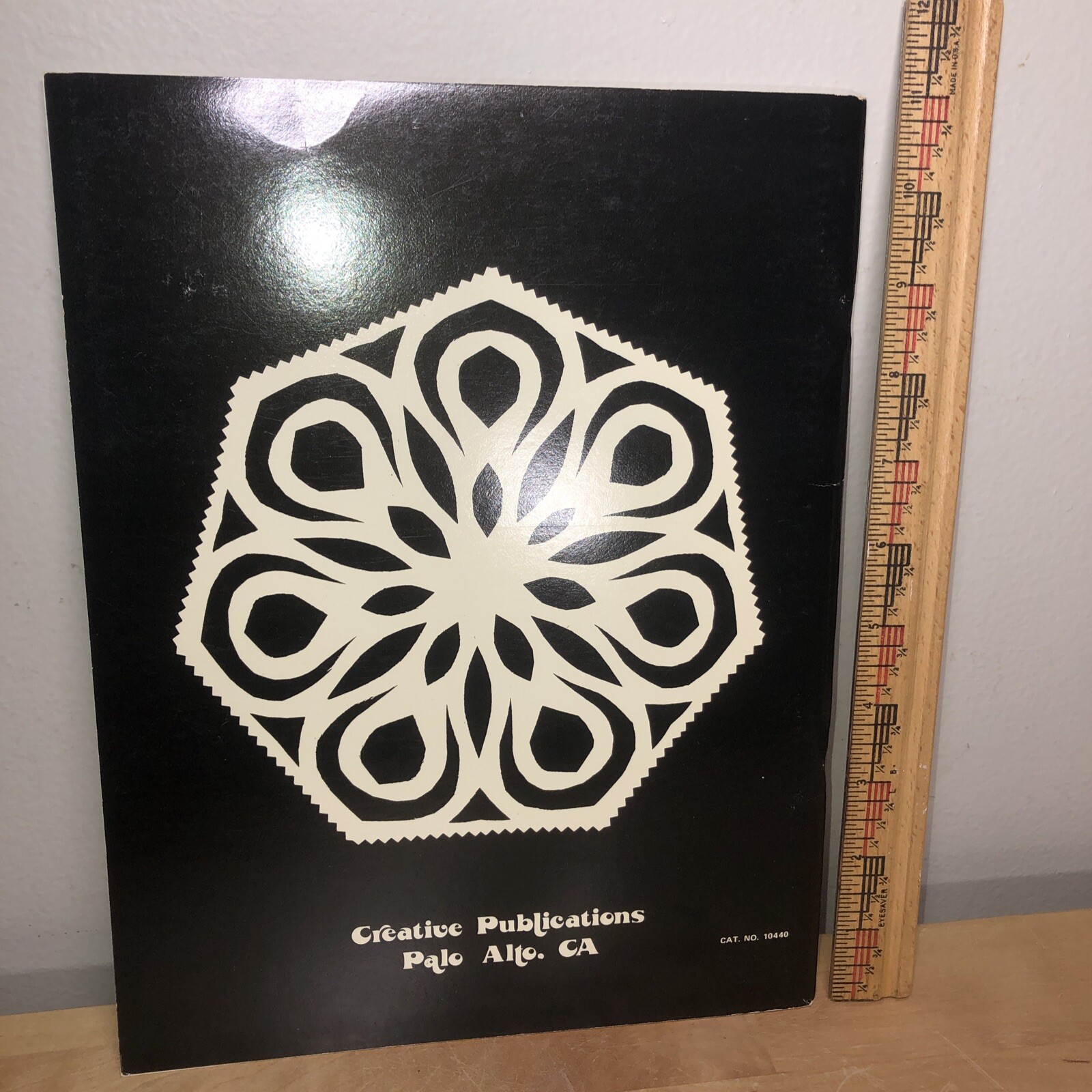 Paper and Scissors Polygons by Loretta Taylor and Linda Silvey (1976 ...