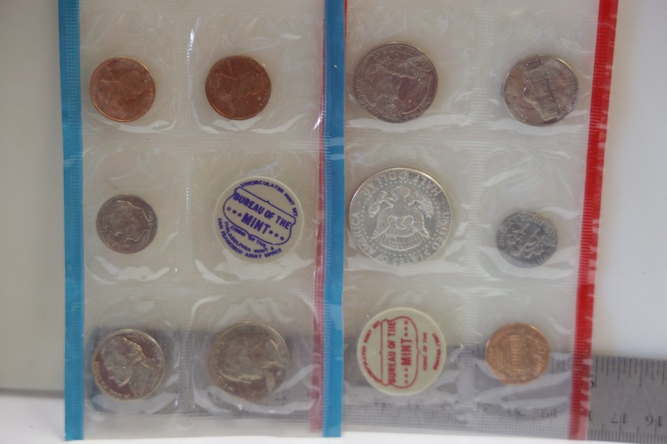 1969 U.S. Mint Uncirculated Coin Set P&D Original Envelope. | eBay