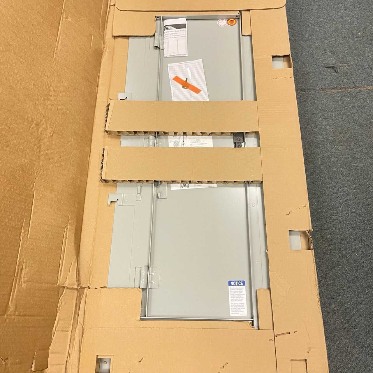 EATON PRL2x PANELBOARD 3PH 4W 42 Cir NEMA 1 Indoor 48 x 20 in 225 AMP ...