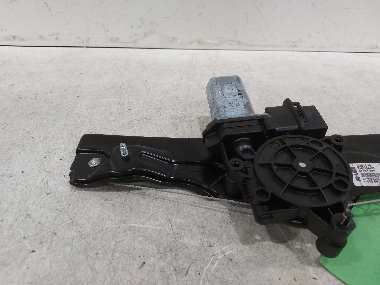 67627354889 Engine Lifter Rear Right BMW Serie 2 Active Tourer 1379005 ...