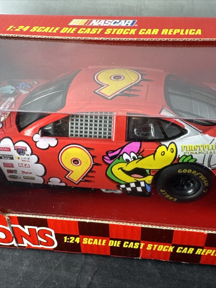LAKE SPEED #9 CARTOON NETWORK 1996 FORD RACING CHAMPIONS 1:24 DIECAST ...