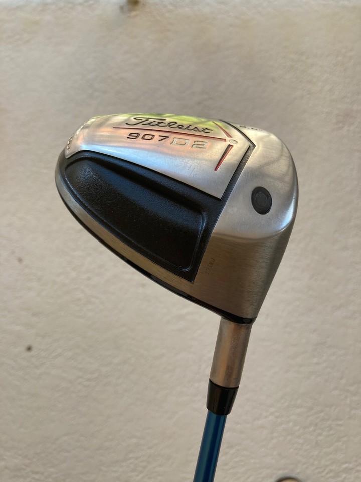 Titleist 907 D2 Driver 9.5 460cc - Aldila VS 65-S Graphite Stiff Right ...