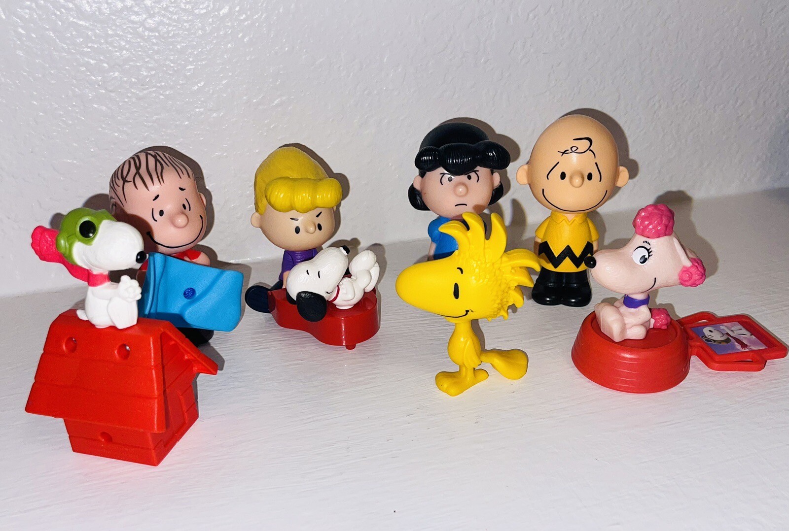 Lot Of 2015 McDonald’s Peanuts Toys - Linus Lucy Snoopy Schroeder ...