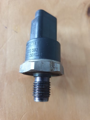 Capteur de pression common rail Pour Peugeot 206 306 307 / 0281002797 ...