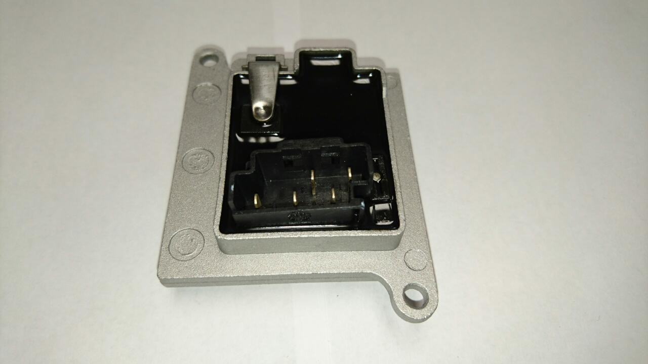 R038 New HVAC Blower Motor Resistor OEM# 2208209210, 2218203858 ...