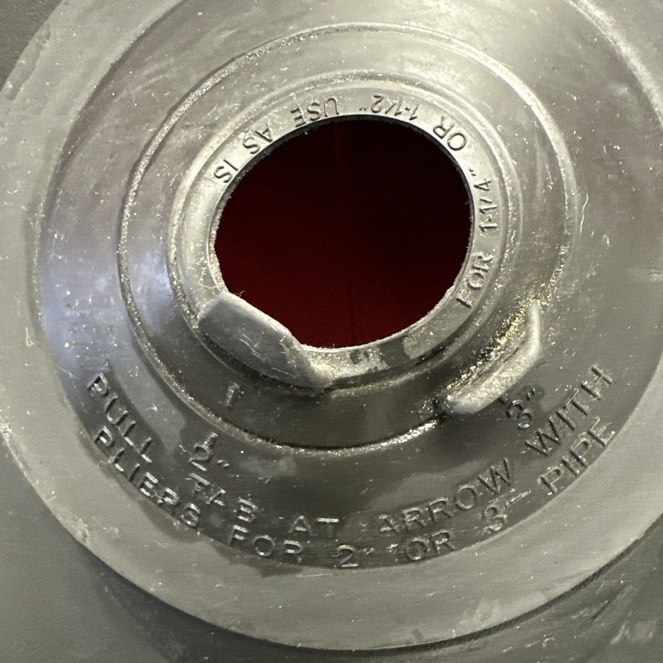 IPS Plastic Hard Base Water-tite Roof Flashing 1¼" to 2" Pipe Model H8 ...