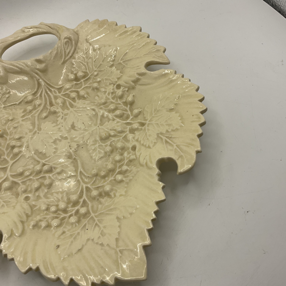 Palin Thorley Williamsburg - Vintage Creamware Grape Leaf Sweetmeat ...