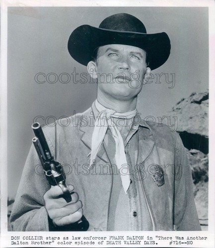 1965 Press Photo Actor Don Collier With Gun Death Valley Days 1960s ...