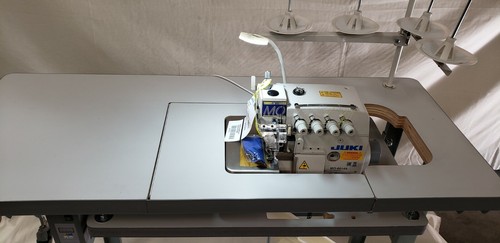 Juki 4-Thread Overlock Sewing Machine w/Table & Servo Motor (MO-6814S ...