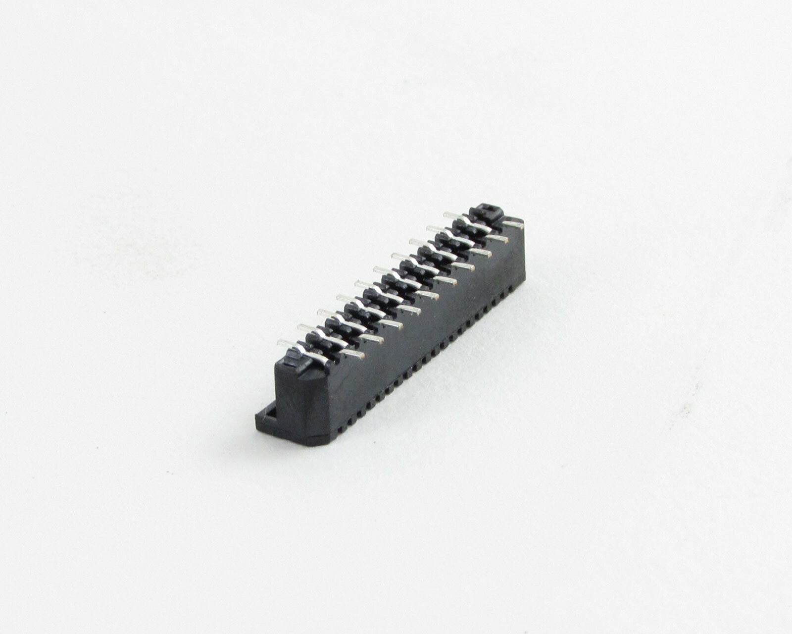 (700+) ELCO/AVX Electronic Connectors, 1mm Board Mount - p/n: 04-6232 ...
