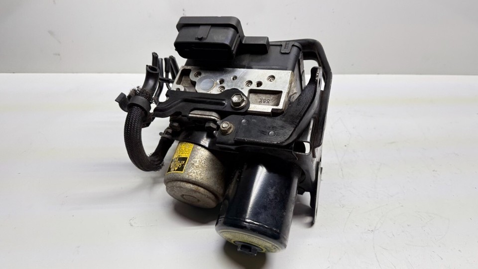 2006-09 Lexus RX400h Highlander Hybrid ABS Brake Pump Module OEM 44510 ...