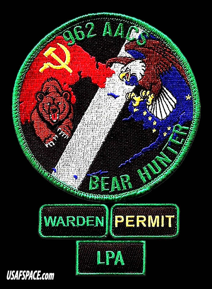 USAF 962ND AIRBORNE AIR CONTROL SQ-962 AACS- BEAR HUNTER + POCKET TABS ...