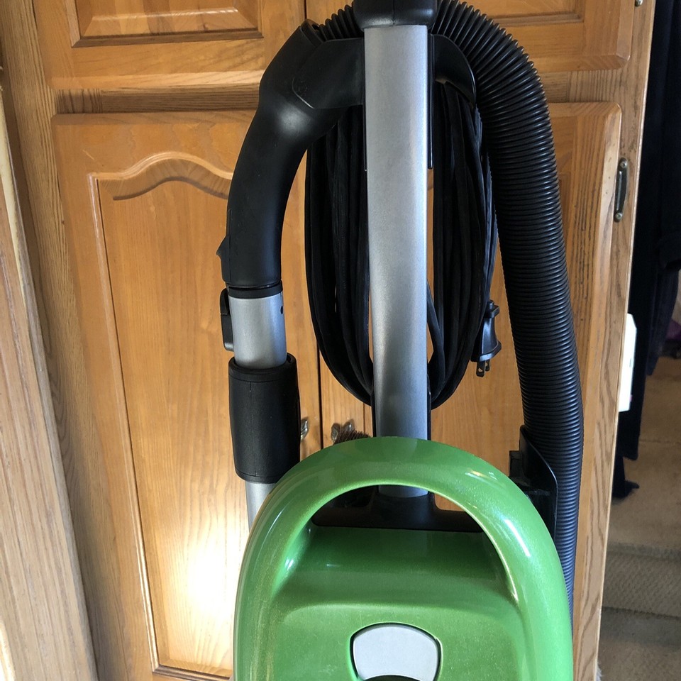 SIMPLICITY Fetch S30 PET UPRIGHT VACUUM CLEANER S30PET Made in USA MSRP ...