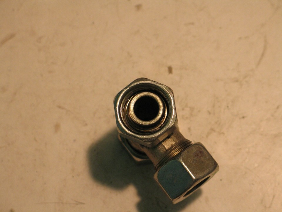 NEW EO EMERTO PARKER EVL16S-OMD-CF STAND PIPE TEE 16MM TUBING P6289 | eBay