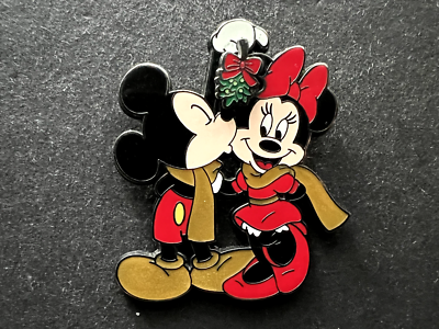 Mickey And Minnie Mouse Vintage Kissing Junior's Mickey & Friends