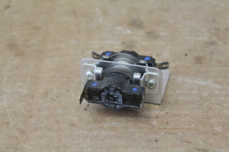 Bosch Double Oven High Limit Thermostat on Bracket Part # 420235 418676 ...