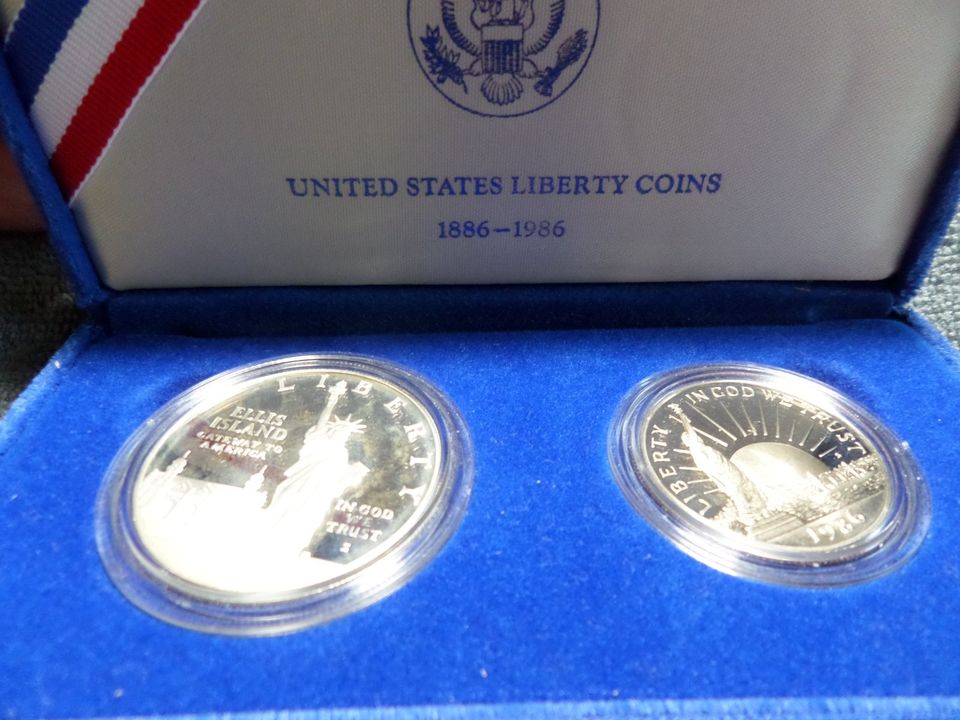 1986 Proof Statue of Liberty 2 Coin Silver Dollar and Clad Half US Mint ...