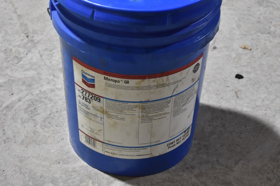 CHEVRON MEROPA 68 INDUSTRIAL GEAR OIL/LUBRICANT, ISO 68, (32LBS LEFT ...