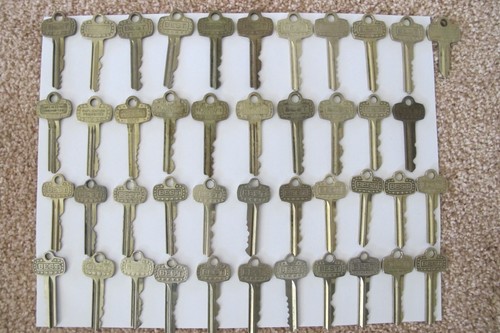 Lot 43 Vintage BEST Keys with Stars | eBay